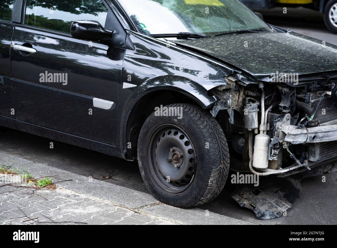 Car Breakdown And Repair Insurance. Broken Vehicle After Accident And ...