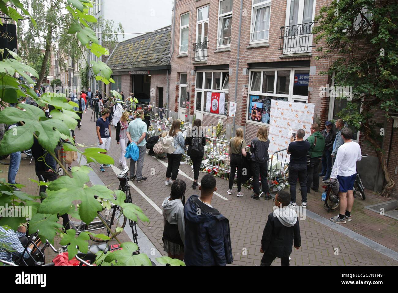 Amsterdam, Netherlands. 15th July, 2021. People lay flowers at spot ...