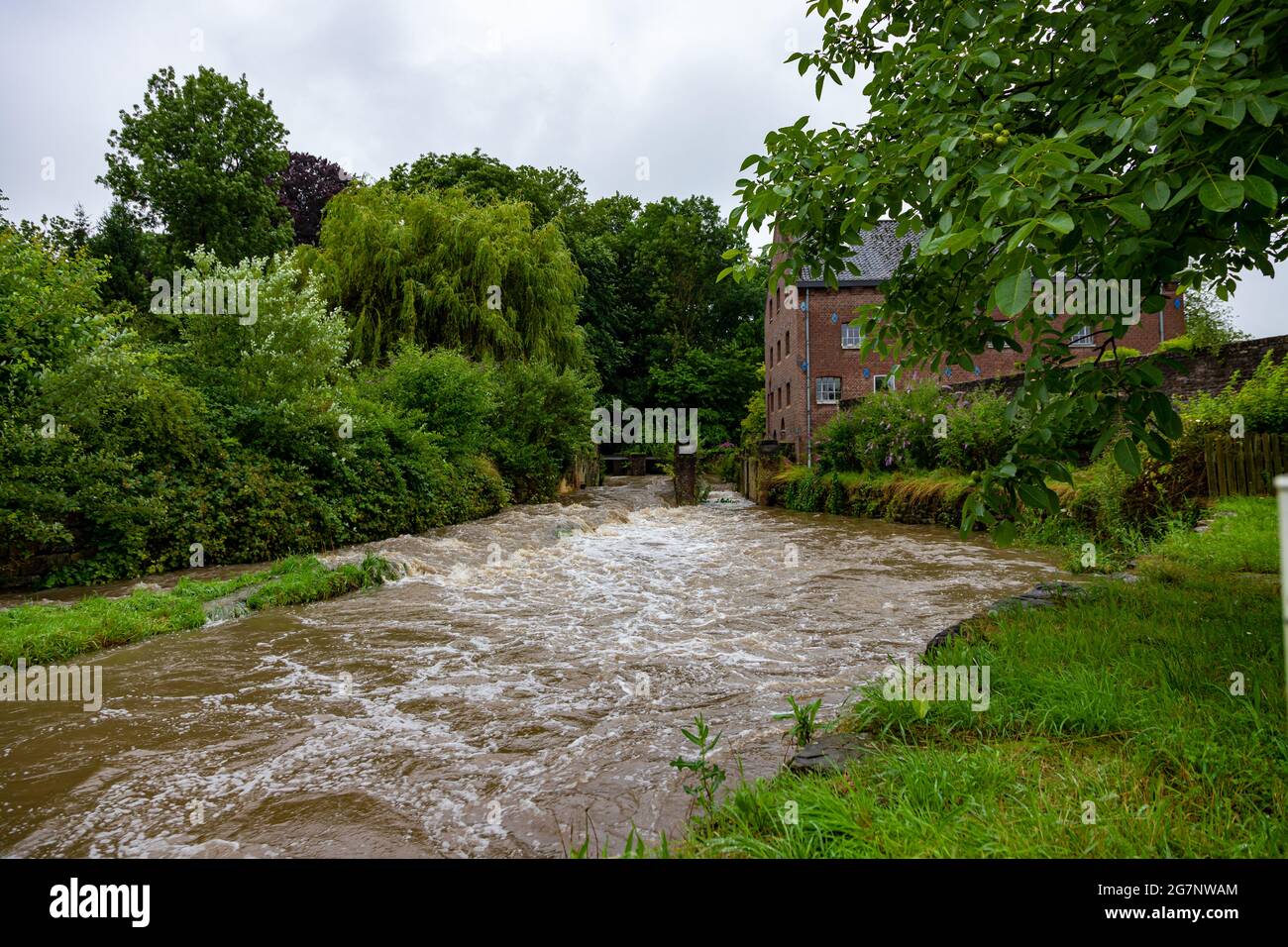 floods in downtown Maastricht and the historical centre after heavy ...
