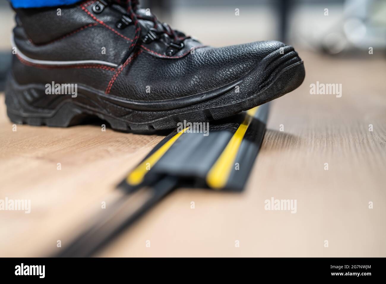 Cable Bridge For Trip And Fall Wire Cable Accident Injury Prevention ...