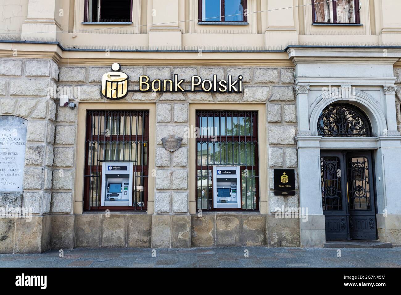 Banking office in door hi-res stock photography and images - Alamy