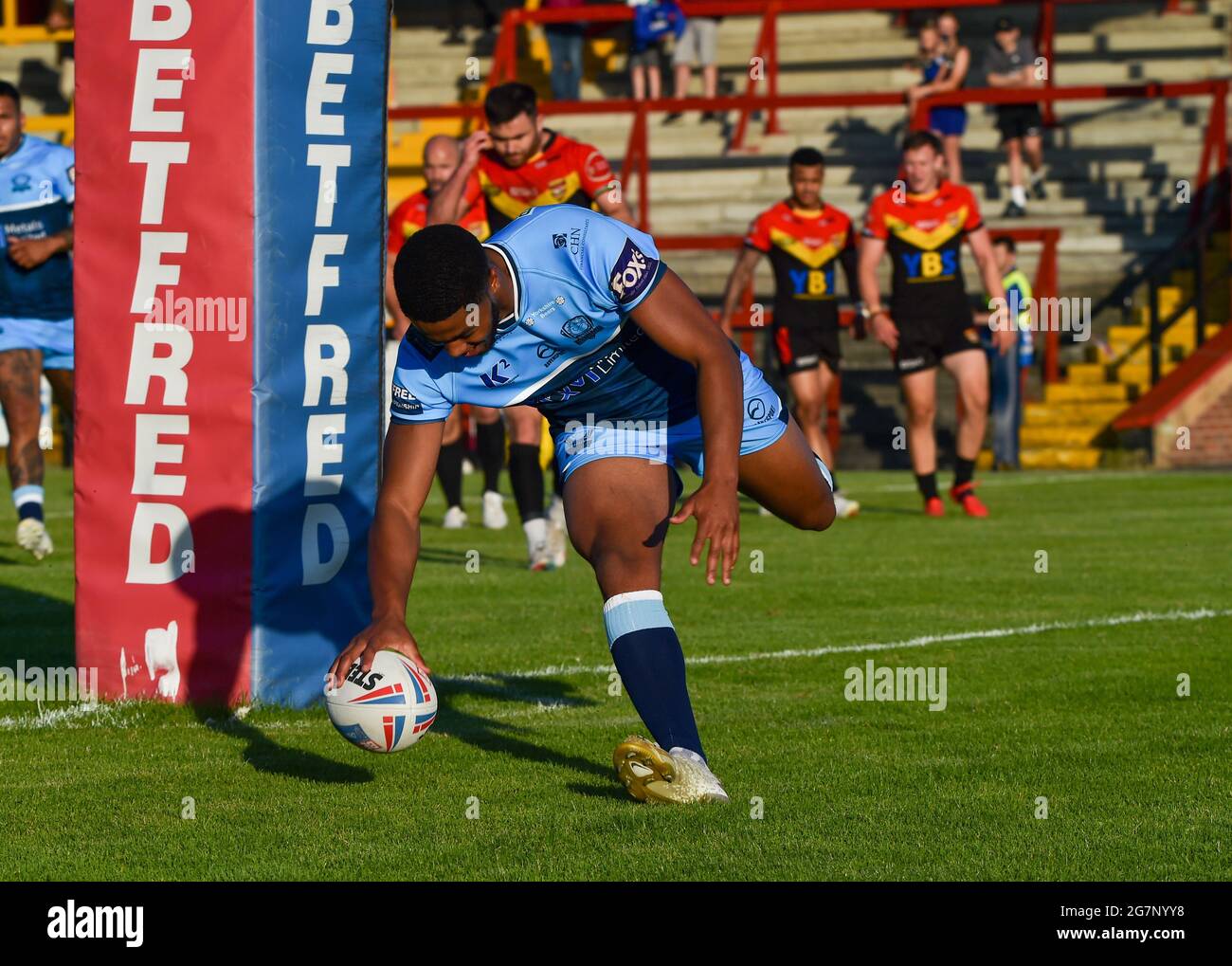 Tetley stadium hi-res stock photography and images - Alamy