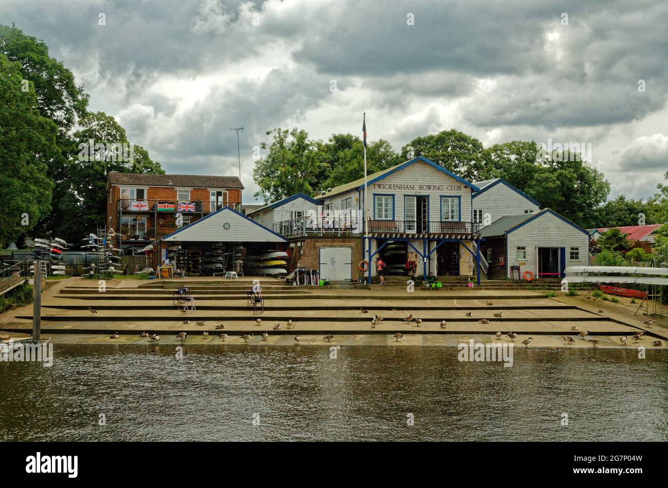 Thames rowing club hi-res stock photography and images - Alamy