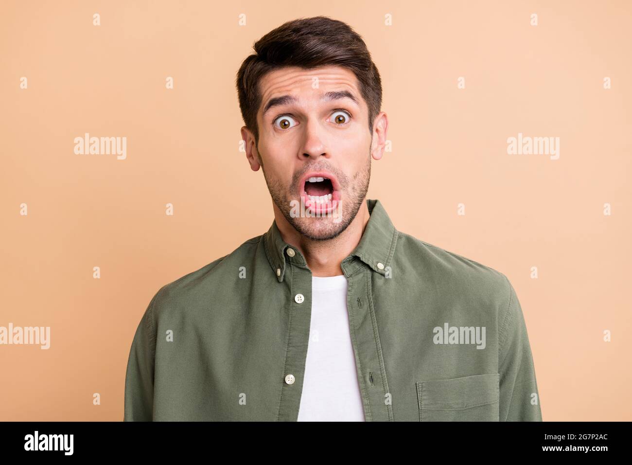 Photo of astonished shocked afraid young man face reaction bad news ...