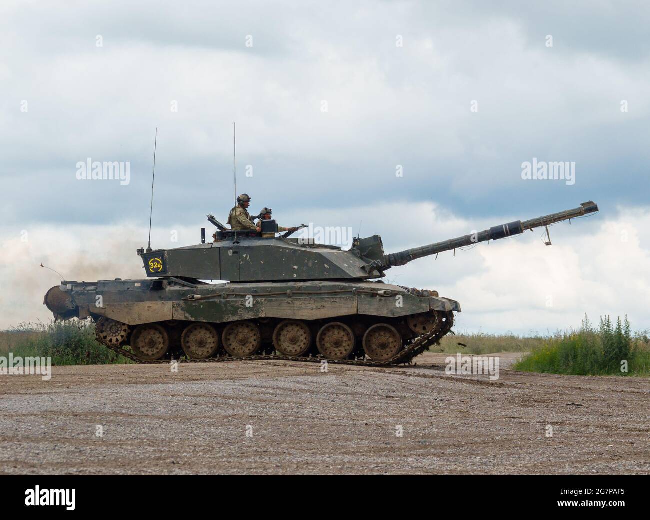 British army Challenger 2 FV4034 main battle tanks on exercise ...