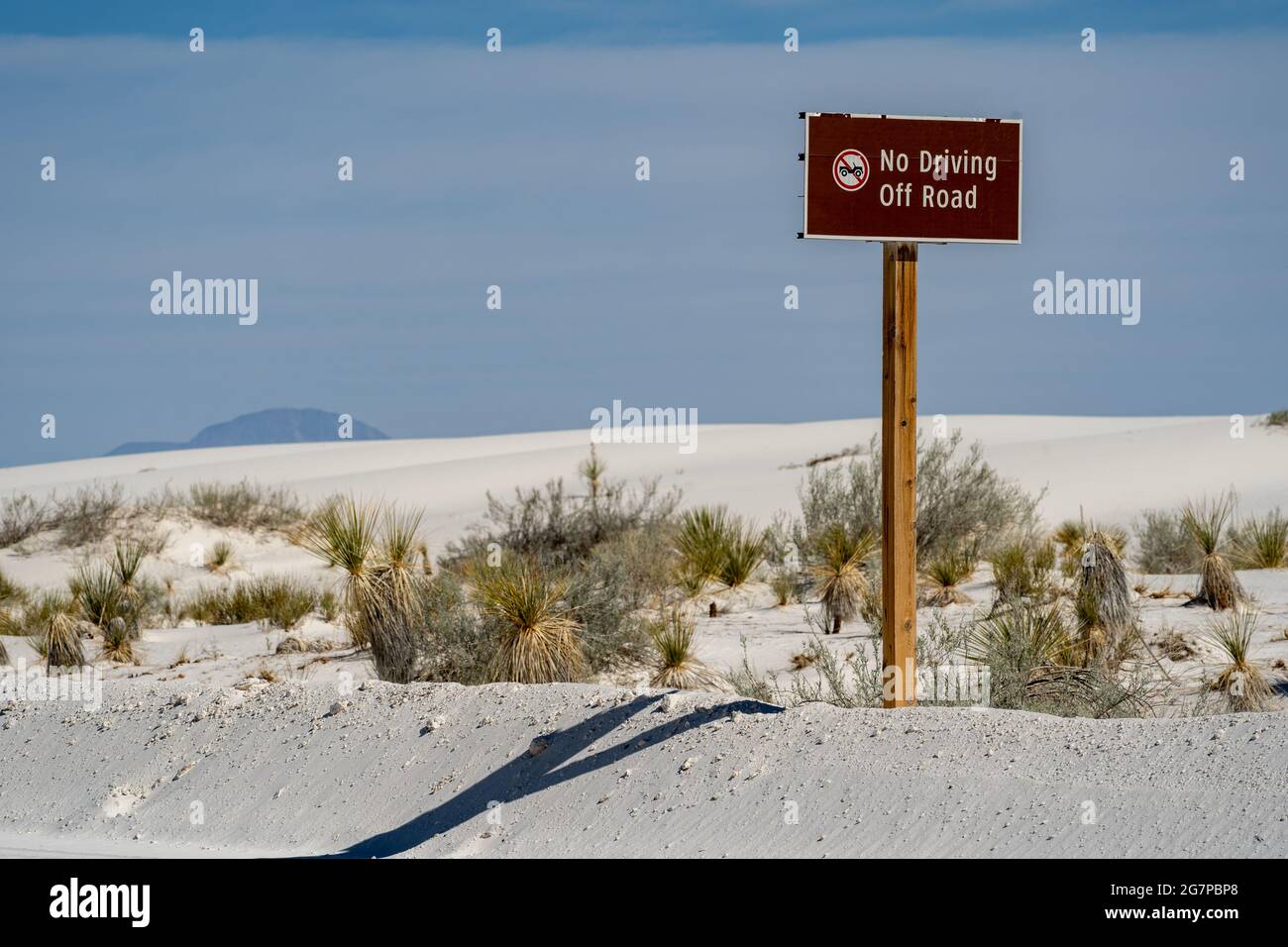 No driving off road sign in White Sands National Park in New Mexico ...