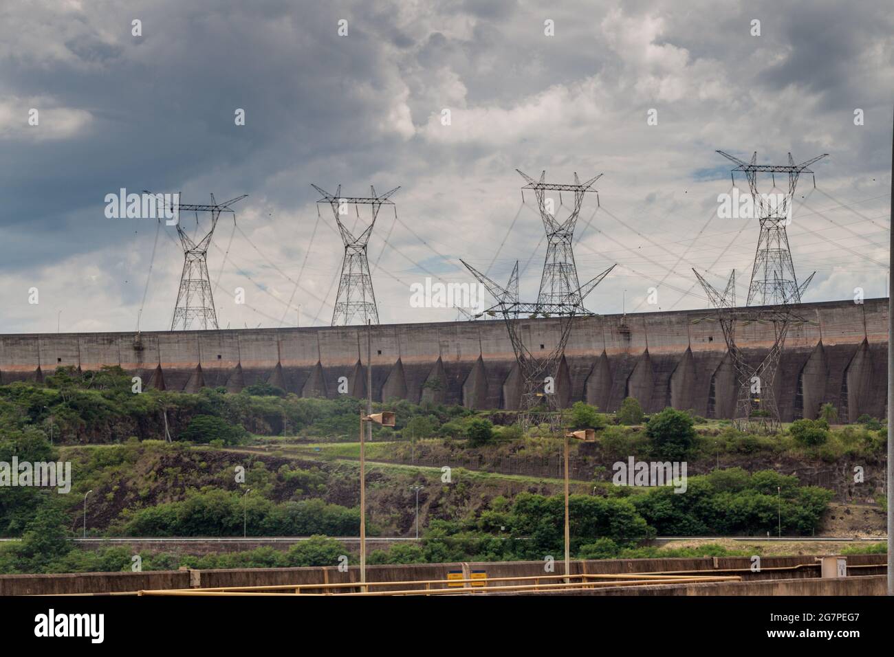 Electricity transmission lines brazil hi-res stock photography and ...