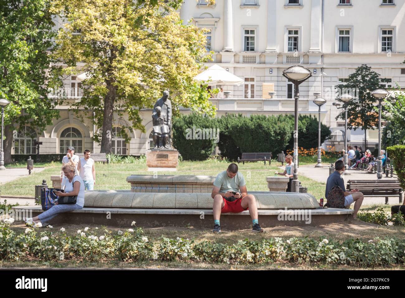 Old and youg together hi-res stock photography and images - Alamy