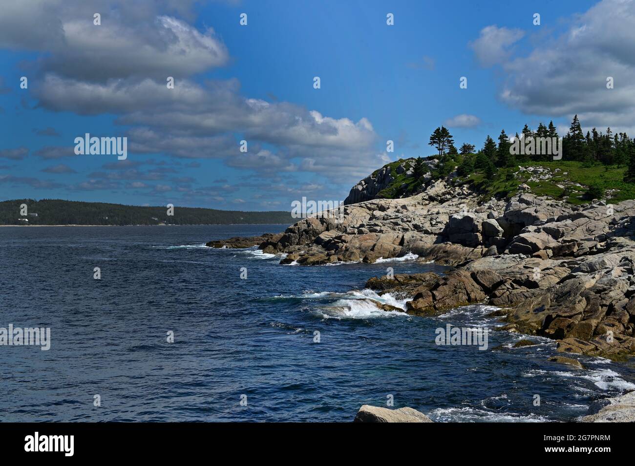 Rock jutting out of the sea hi-res stock photography and images - Alamy