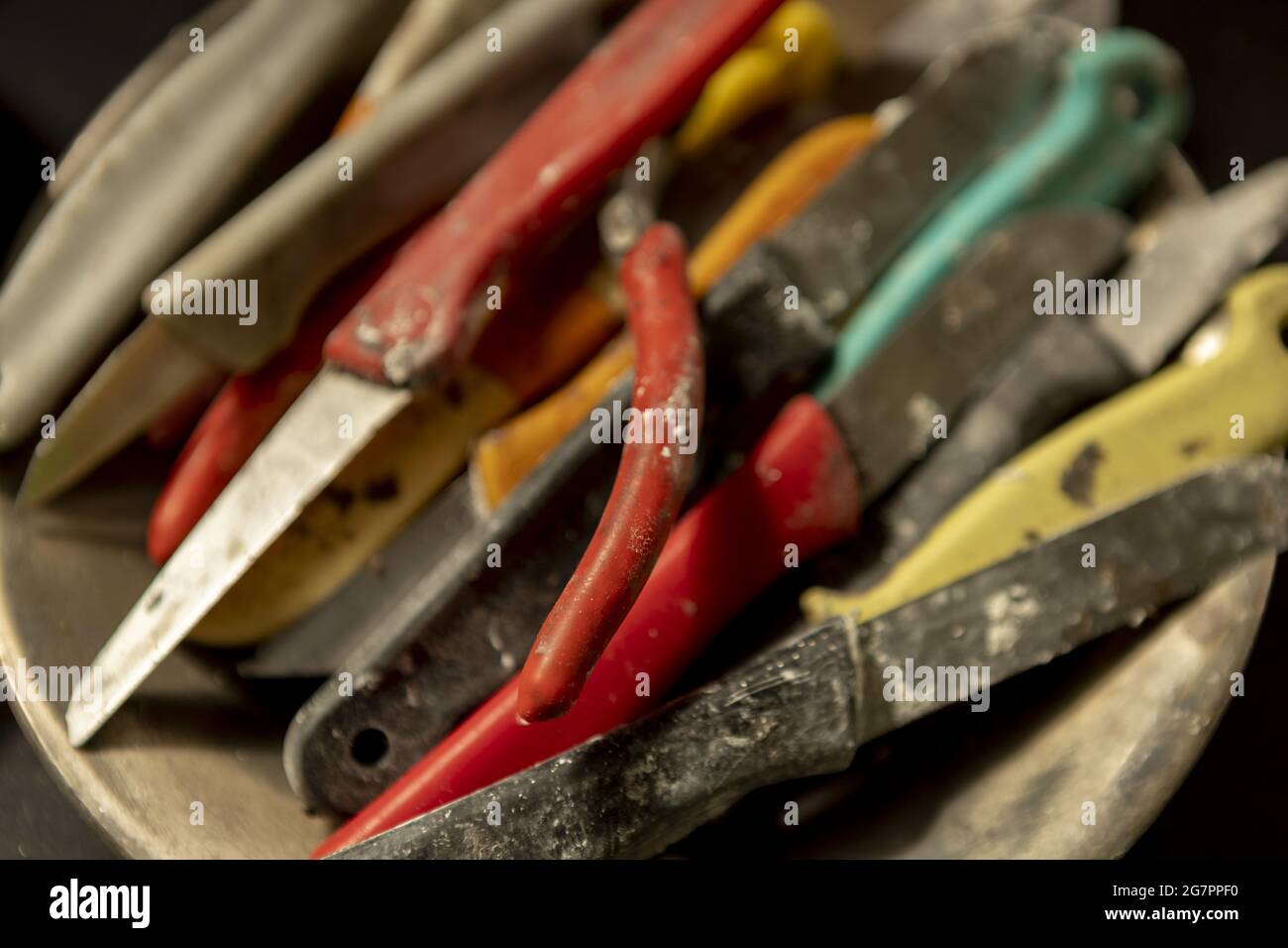 Bronze casting process and manual labor concept Stock Photo - Alamy