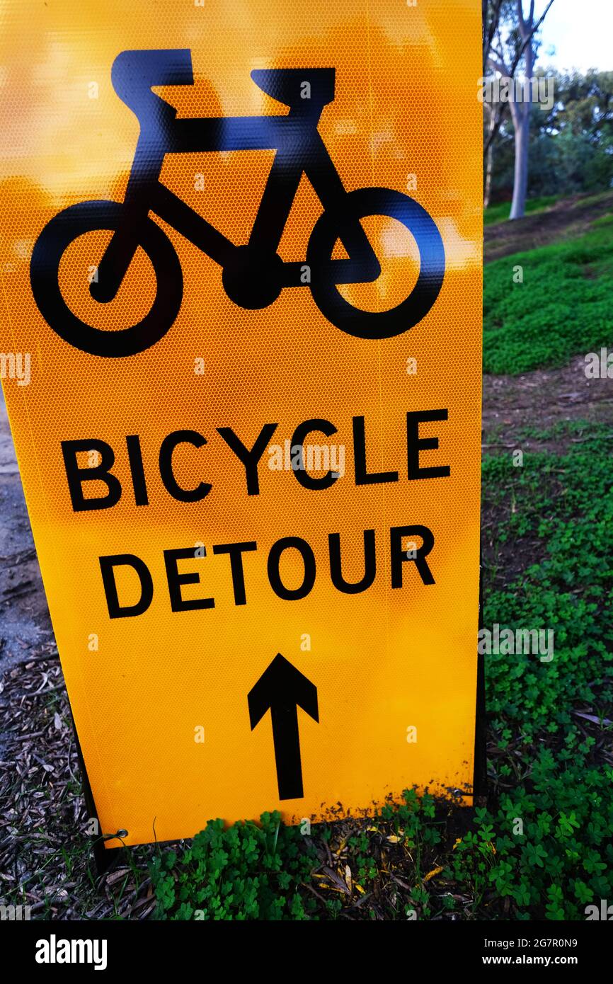 Cycling warning sign hi-res stock photography and images - Alamy