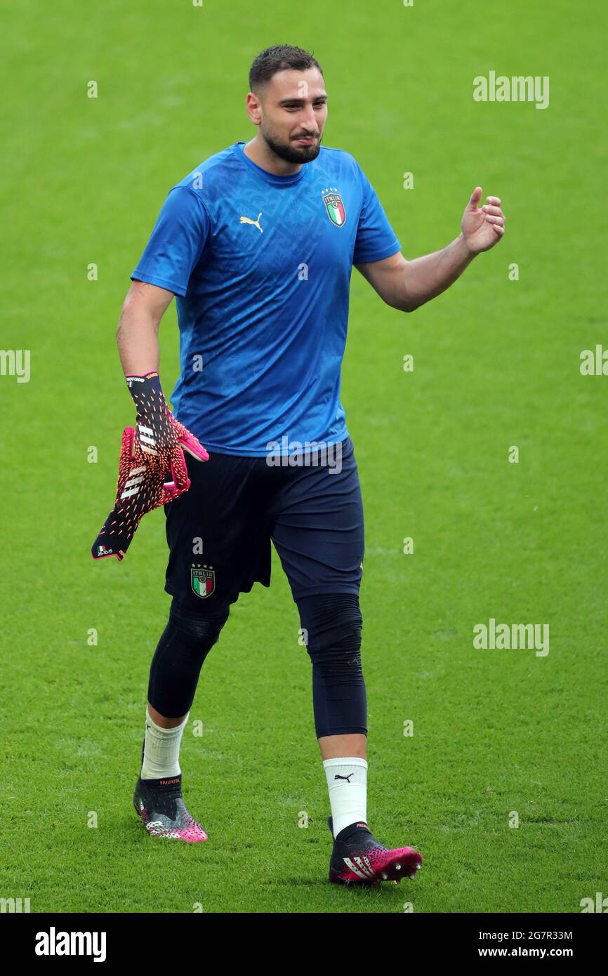 Gianluigi donnarumma euro hi-res stock photography and images - Alamy