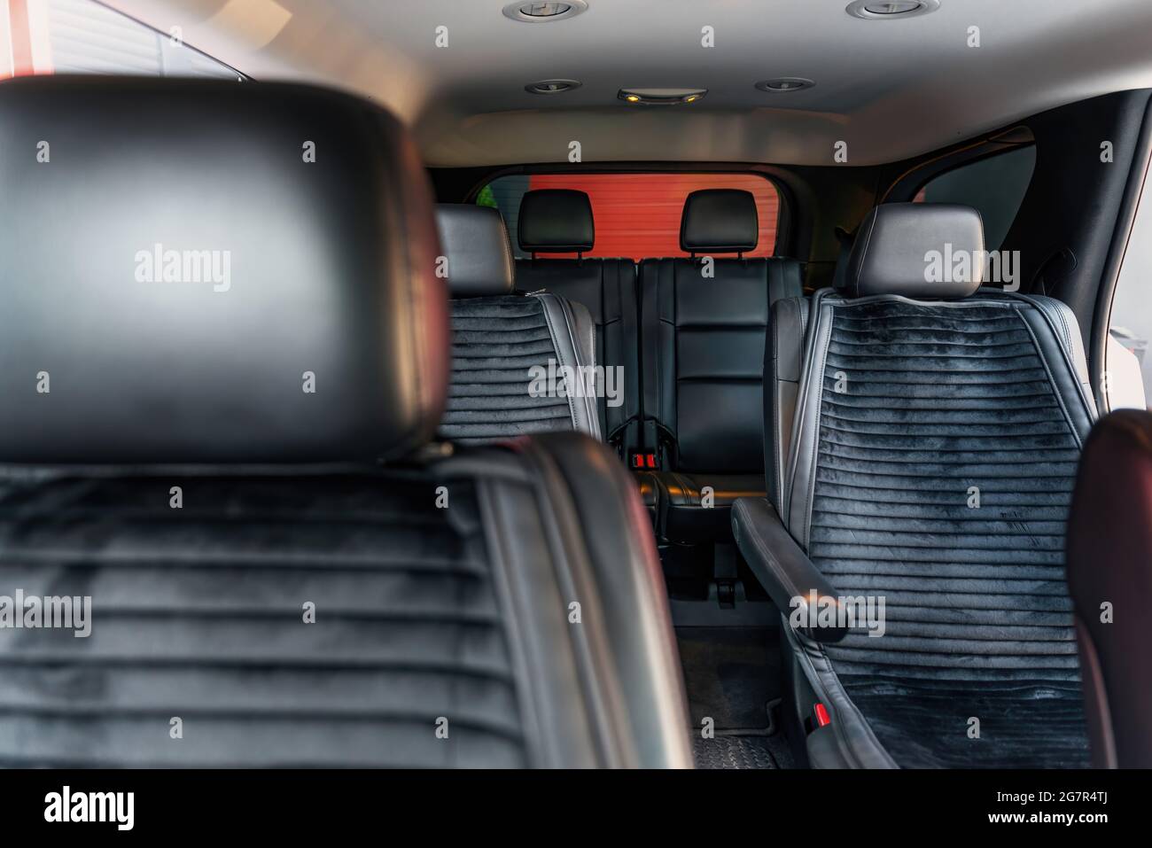 Three rows of seats hi-res stock photography and images - Alamy