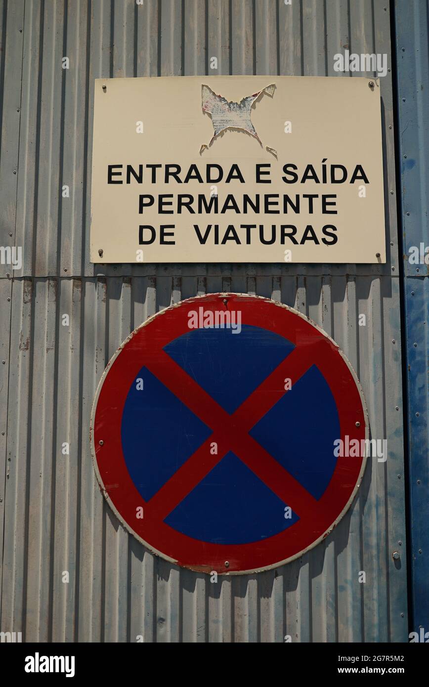 "ENTRANCE AND EXIT PERMANENT TRAVEL" banner above a "Stopping ...