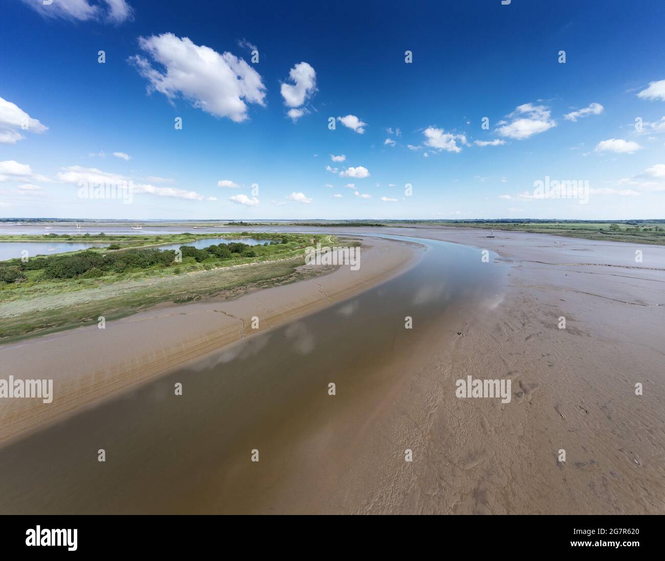 maldon mud banks when the tie is out Stock Photo - Alamy