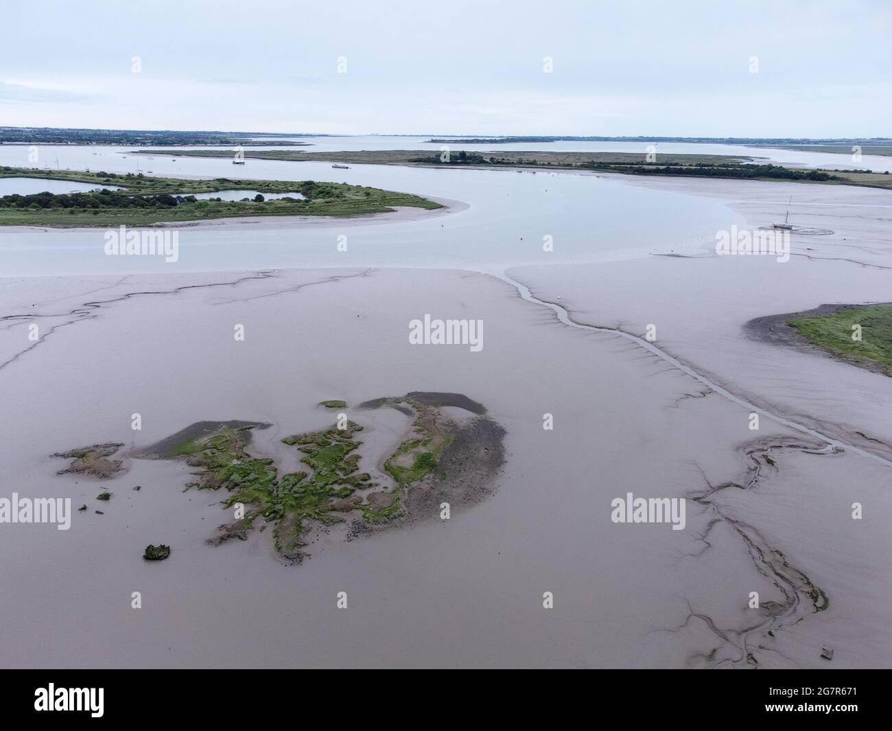maldon mud banks when the tie is out Stock Photo - Alamy