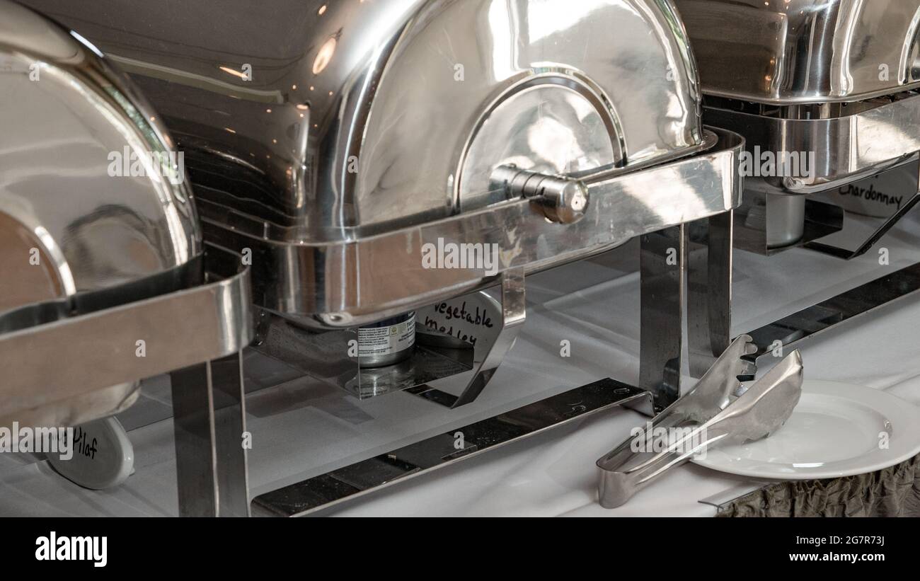 Steam tables hi-res stock photography and images - Alamy