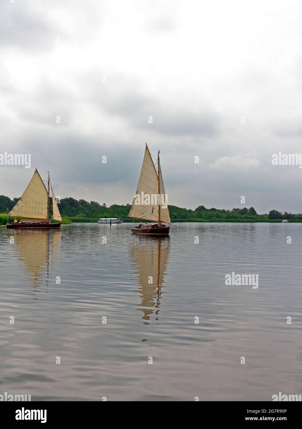 Class 2 yachts hi-res stock photography and images - Alamy