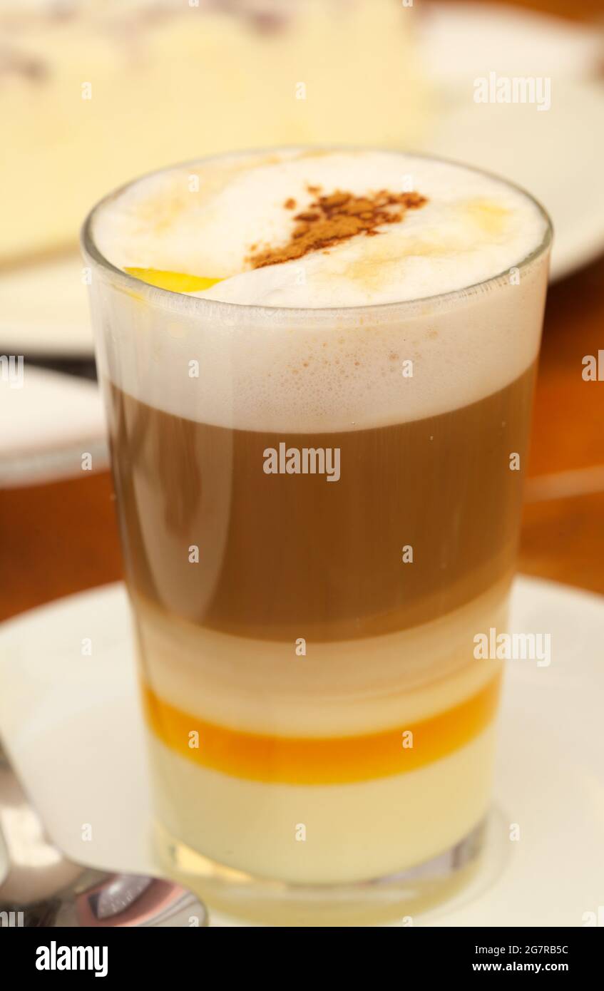 multi-layered coffee liqueur drink called Barraquito or zaperoco ...