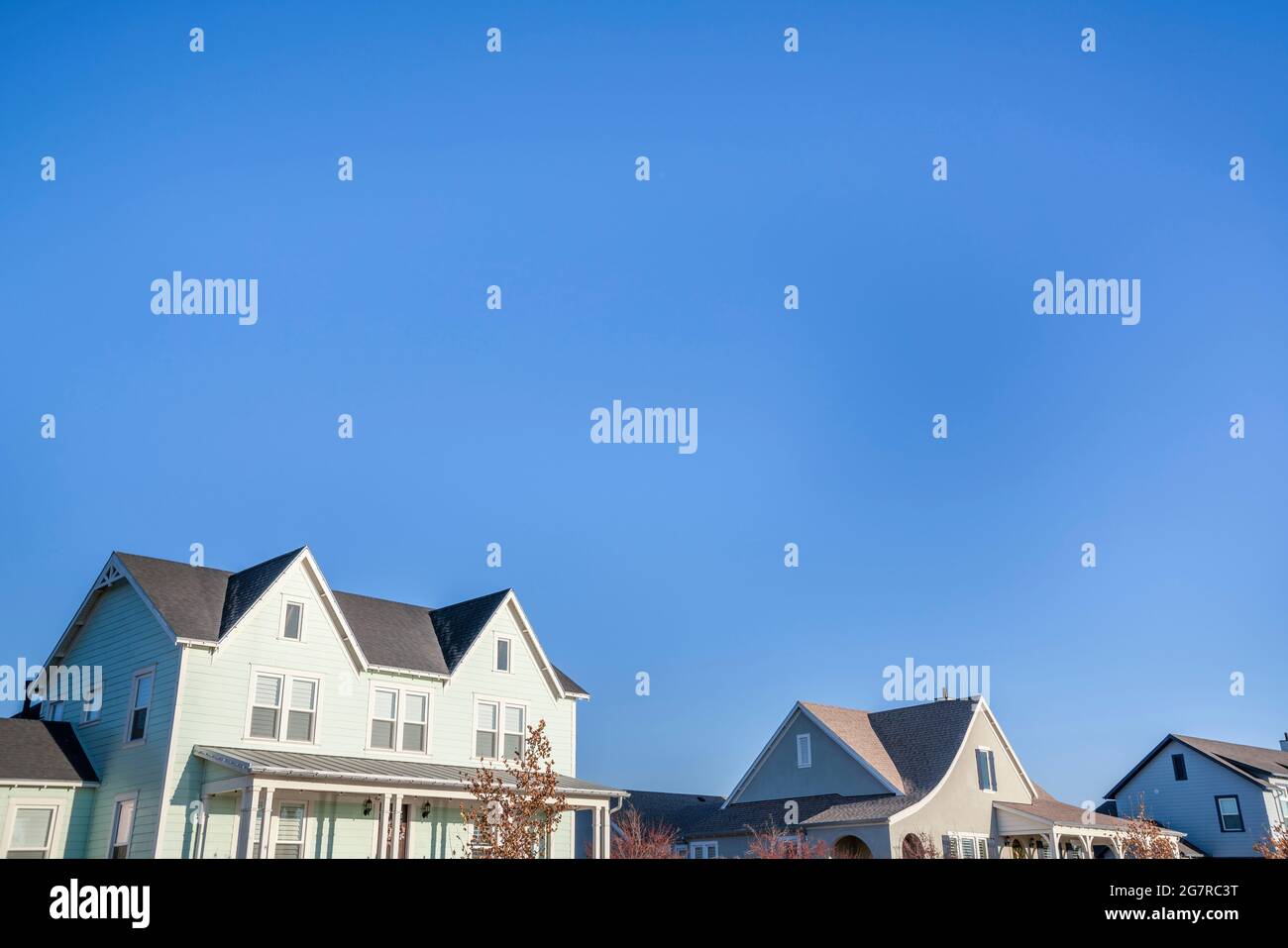 Two houses buildings structures hi-res stock photography and images - Alamy