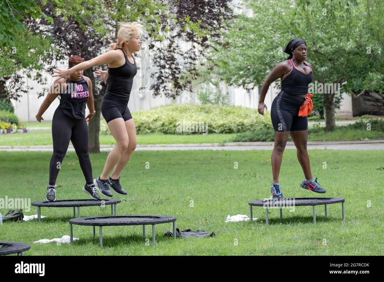 African americans exercise hi-res stock photography and images - Alamy