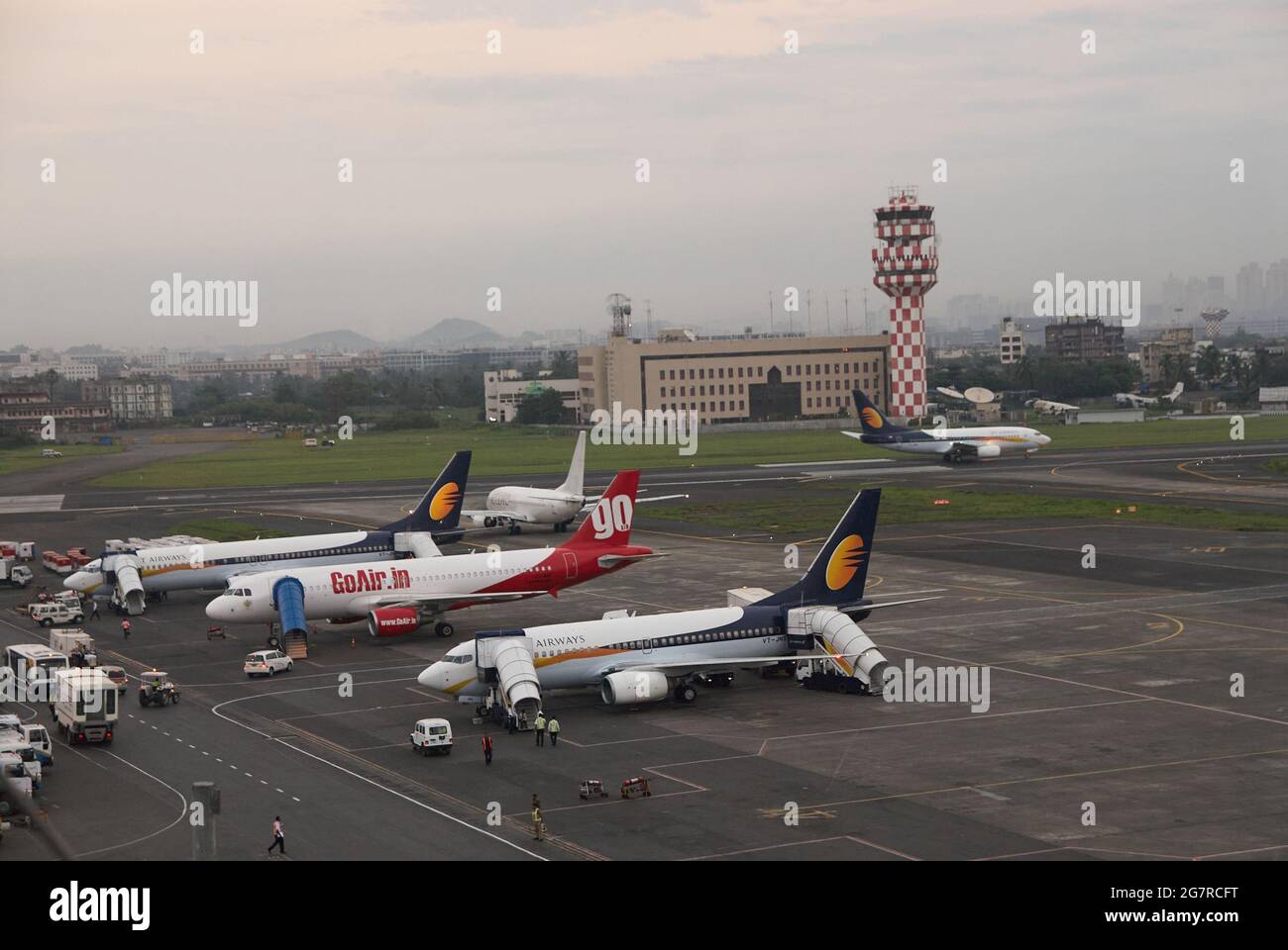 Airplane goair flying hi-res stock photography and images - Alamy