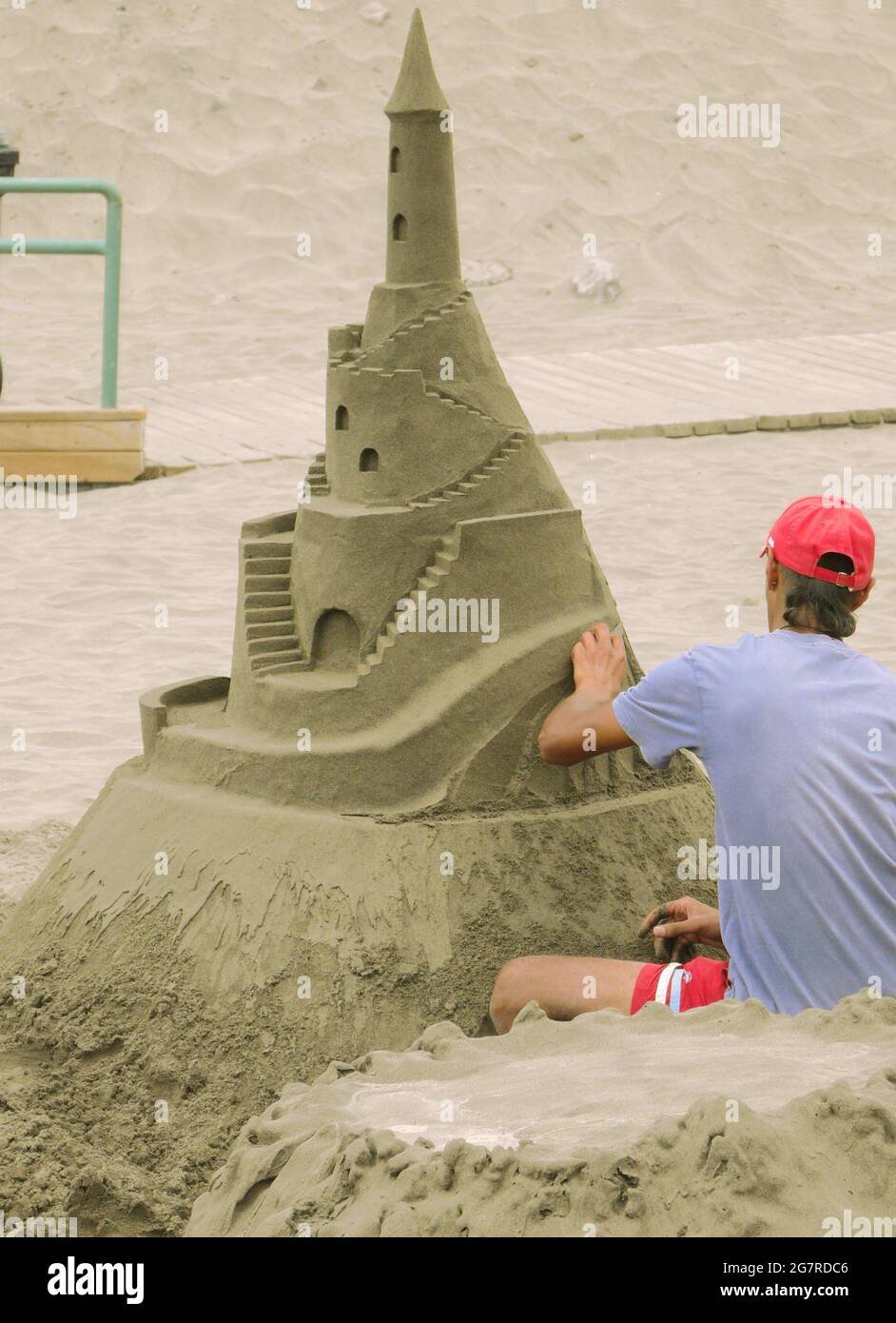 A sandcastle hi-res stock photography and images - Alamy