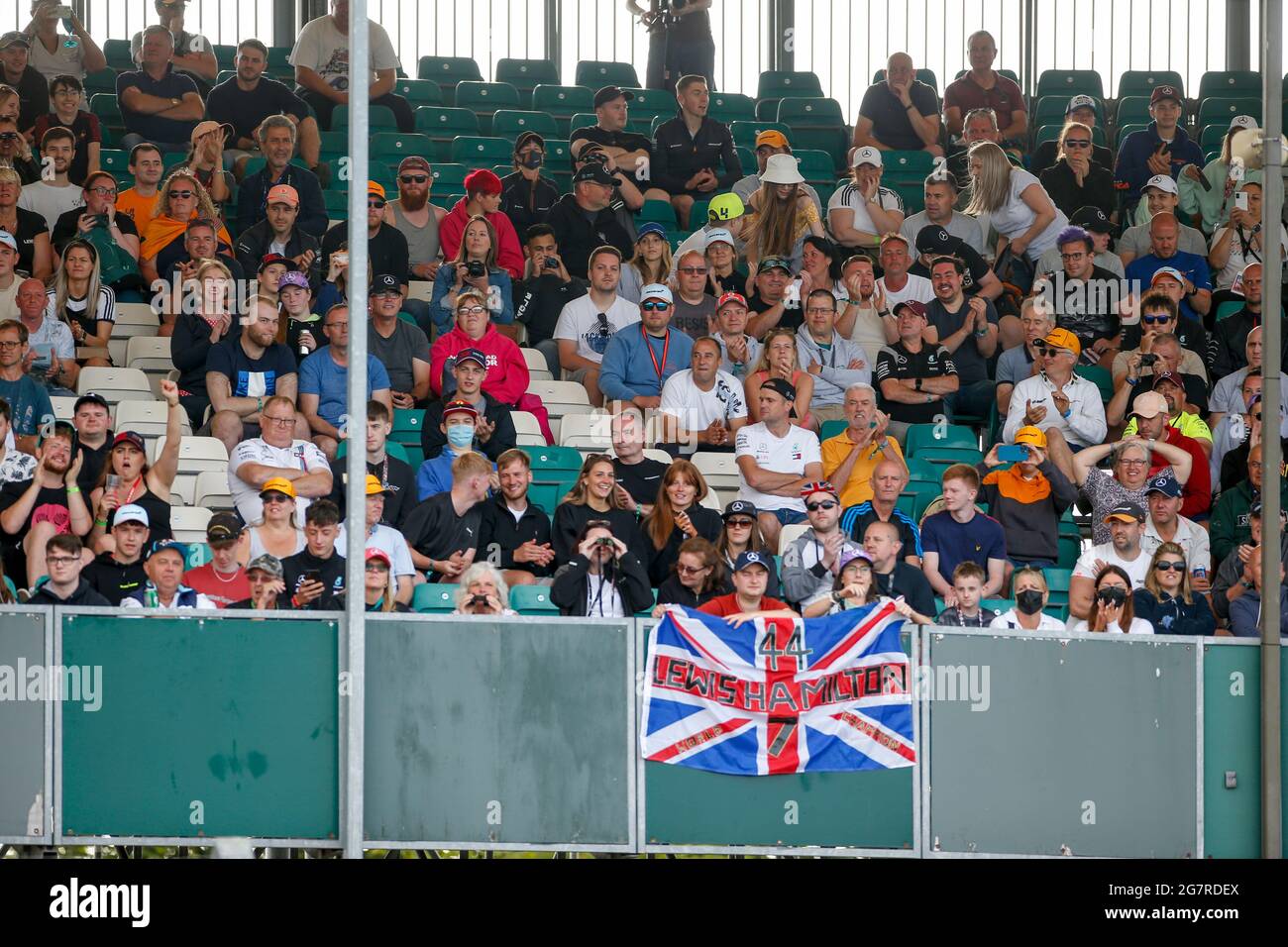 Silverstone f1 2021 crowd hi-res stock photography and images - Alamy