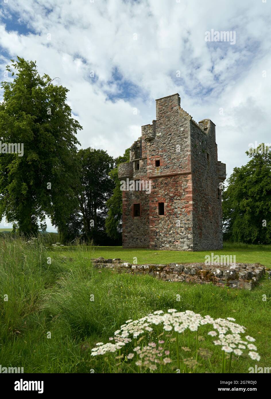 16th century tower house hi-res stock photography and images - Alamy