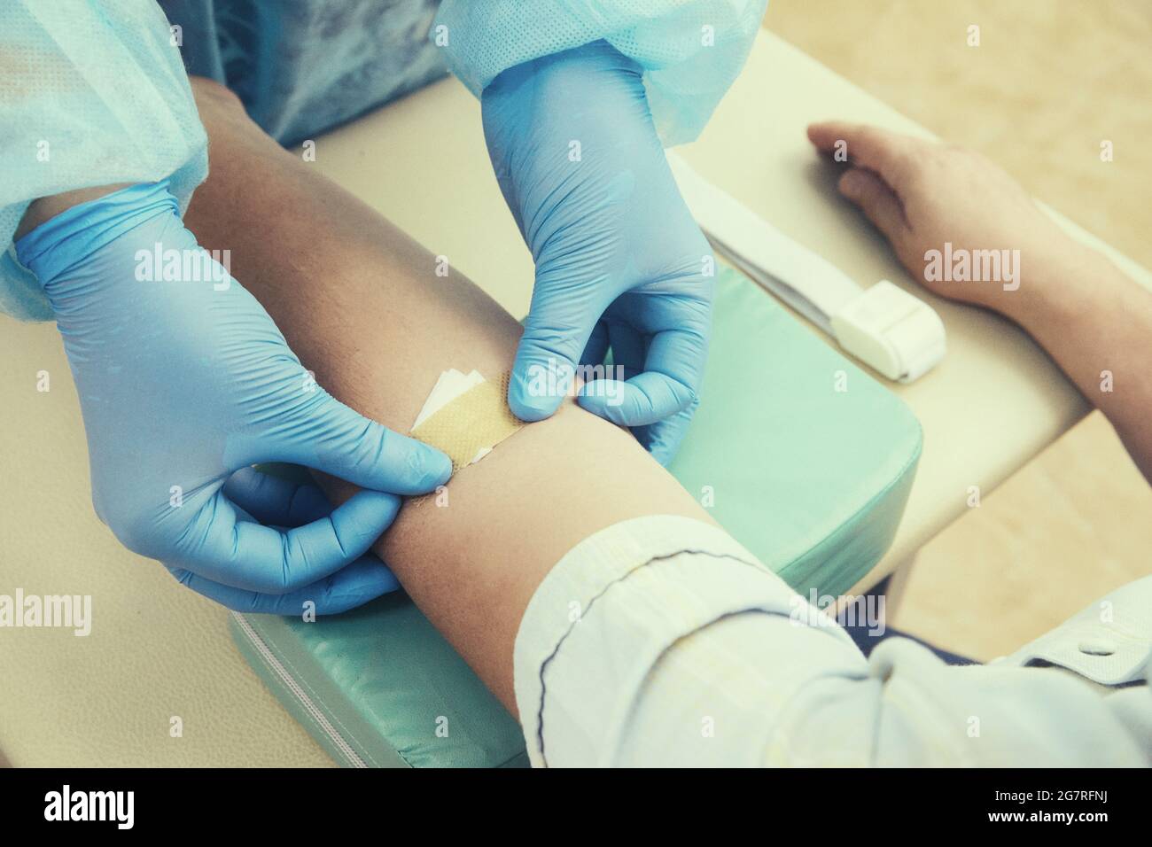 Nurse taking blood sample to make a test in laboratory Stock Photo - Alamy