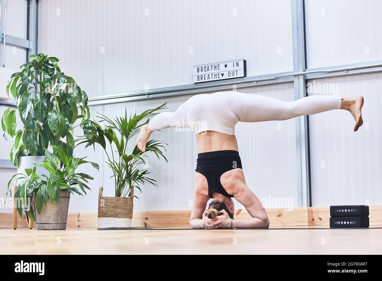 Advanced yoga hi-res stock photography and images - Alamy