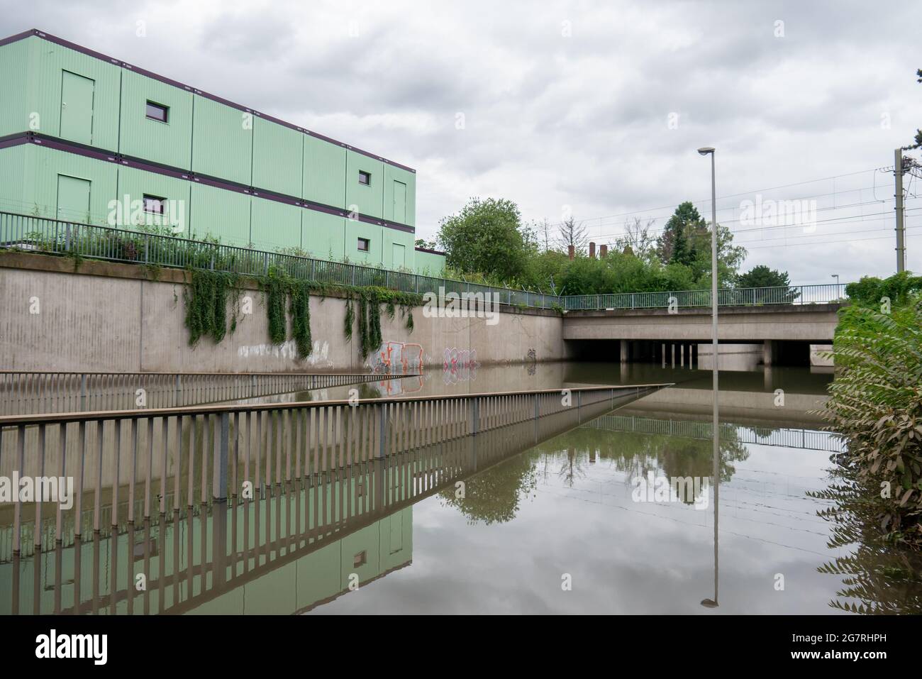 Flood flooding water underpass hi-res stock photography and images - Alamy