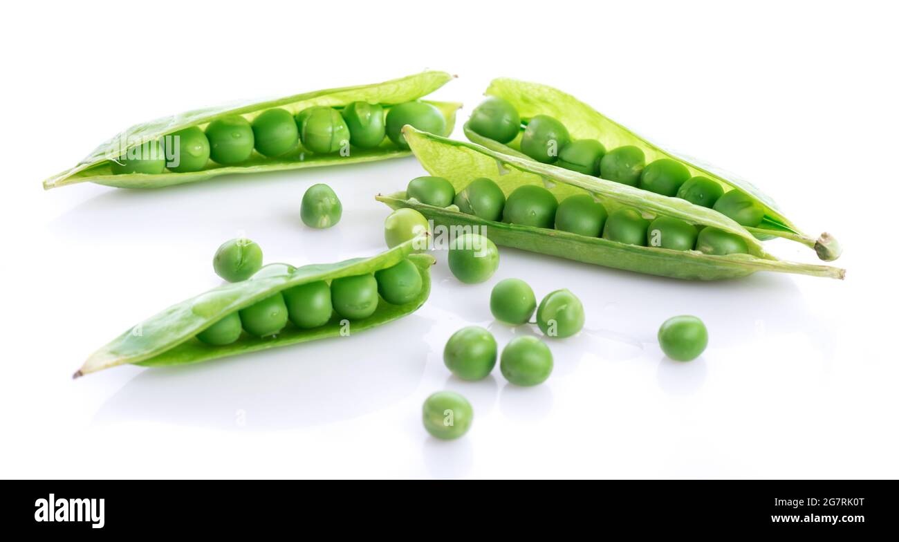 Fresh garden peas, isolated on white Stock Photo - Alamy
