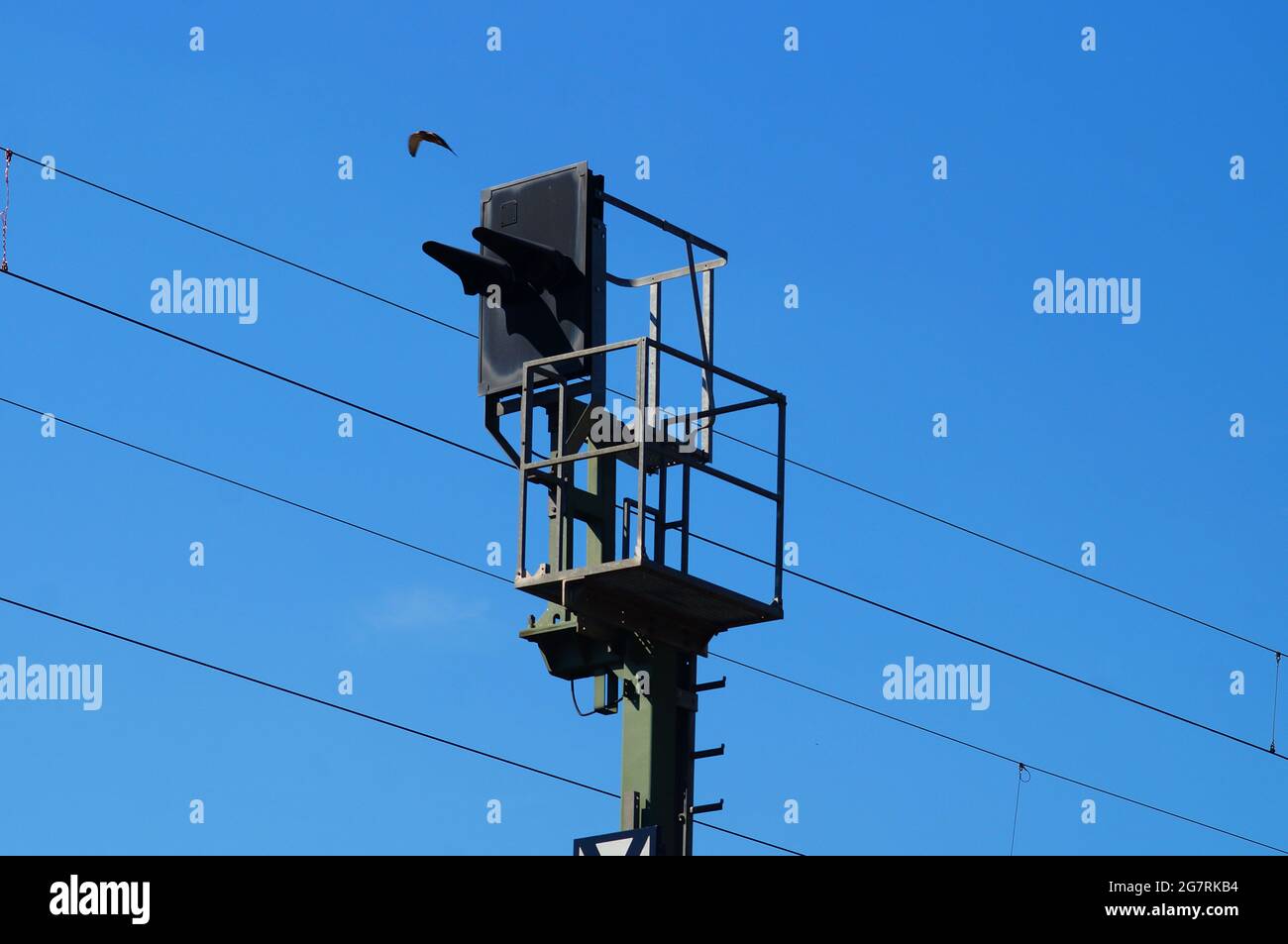 Railway colour light signal hi-res stock photography and images - Alamy