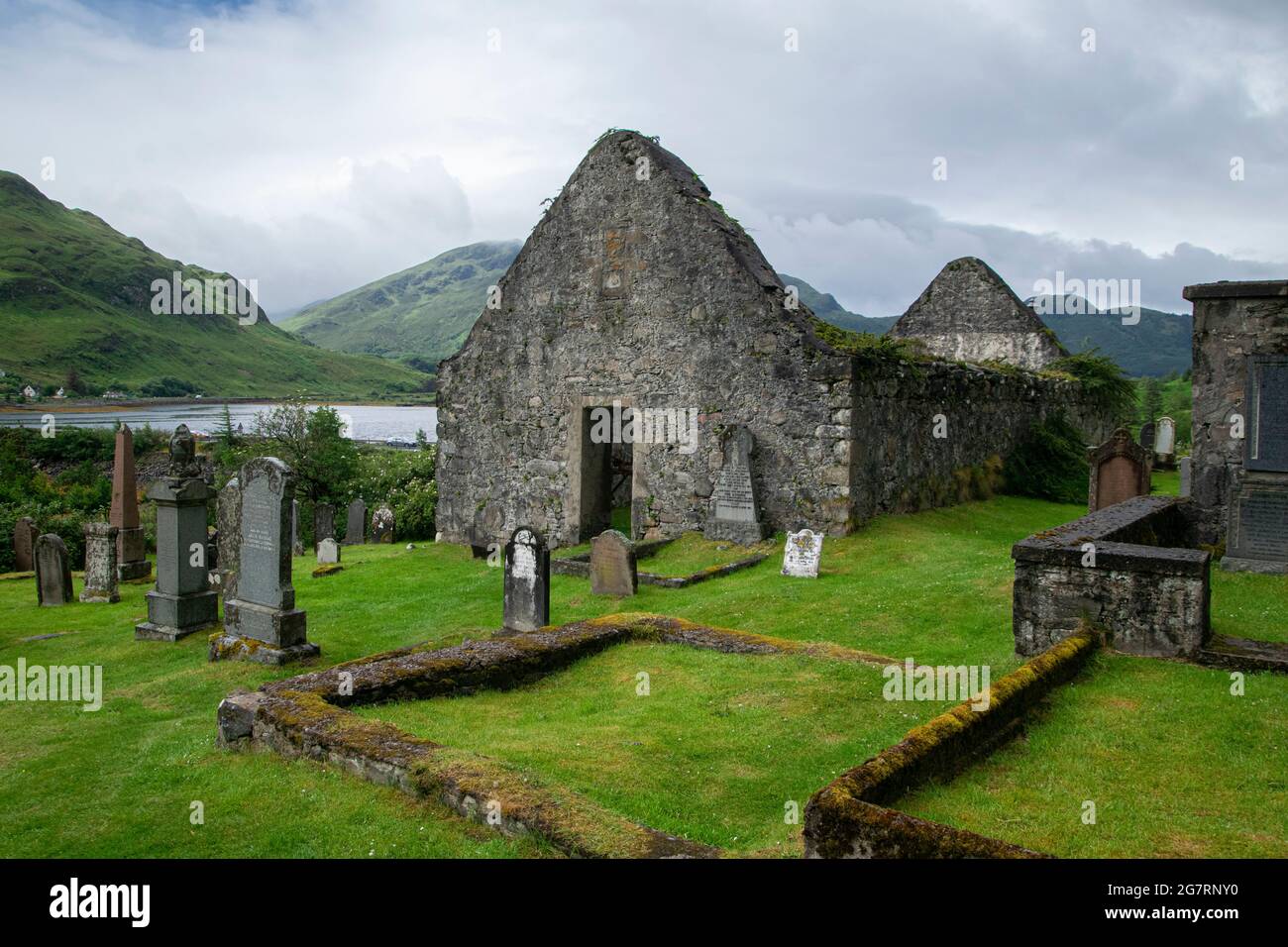 Scottish graveyard hi-res stock photography and images - Alamy