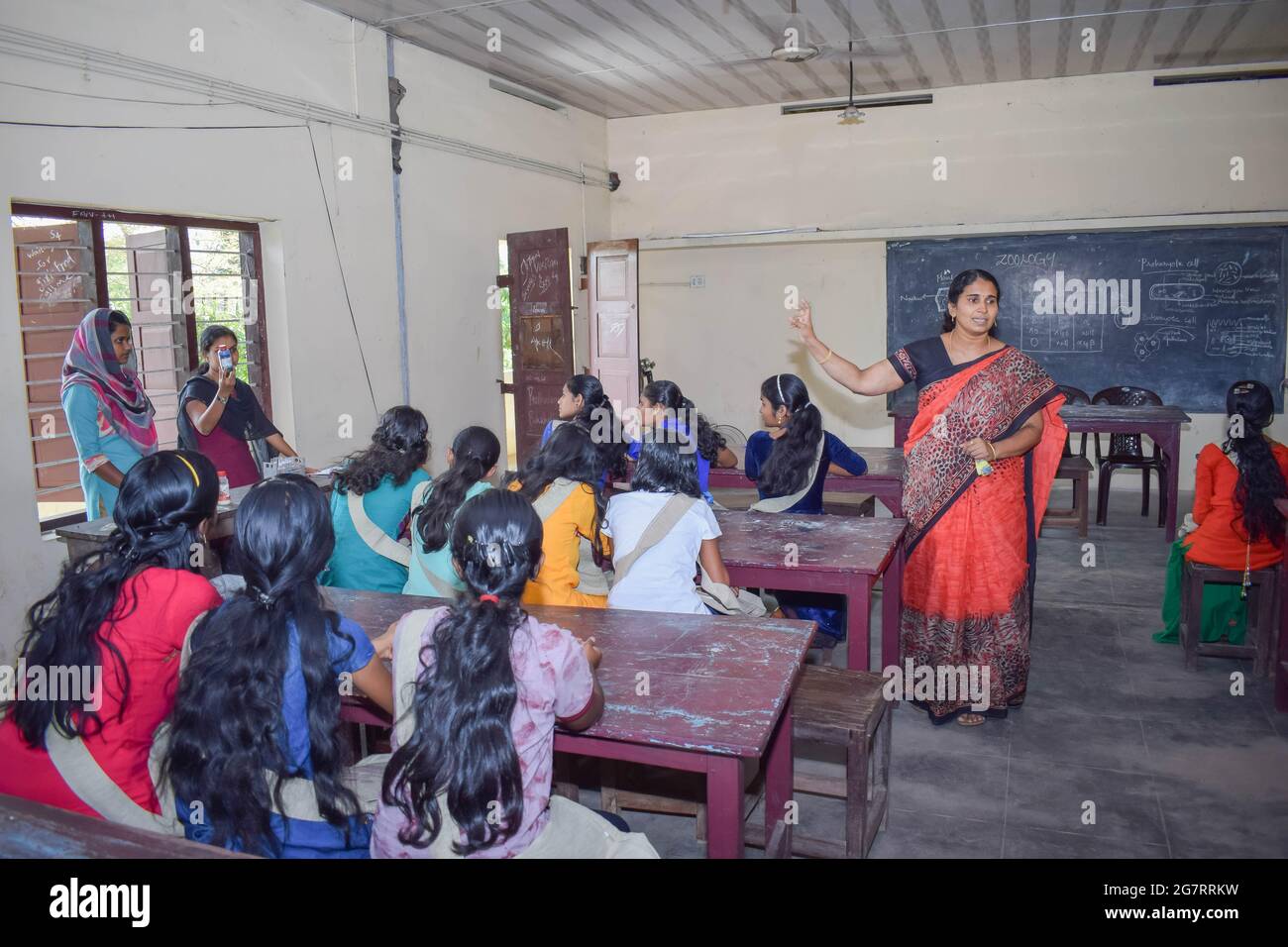 students are attending the class Stock Photo - Alamy