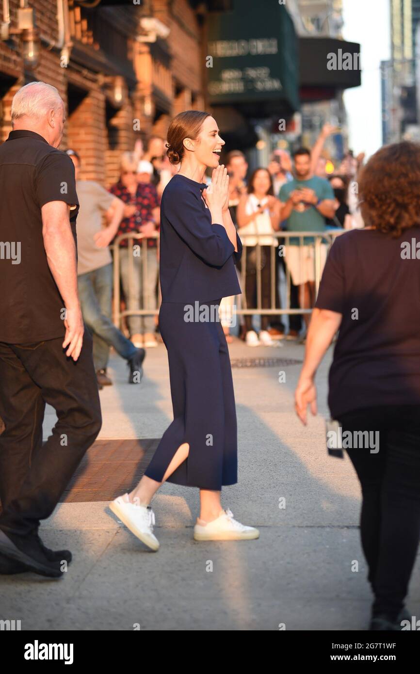 Emily Blunt, The Late Show with Stephen Colbert out and about for ...