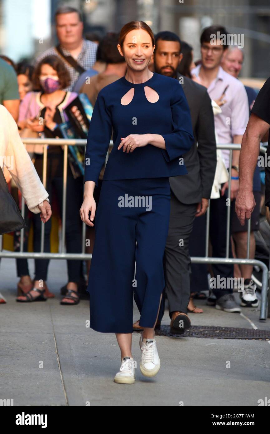 Emily Blunt, The Late Show with Stephen Colbert out and about for ...