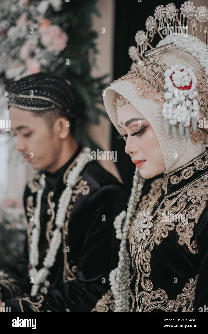 wedding using Javanese customs traditional Stock Photo - Alamy