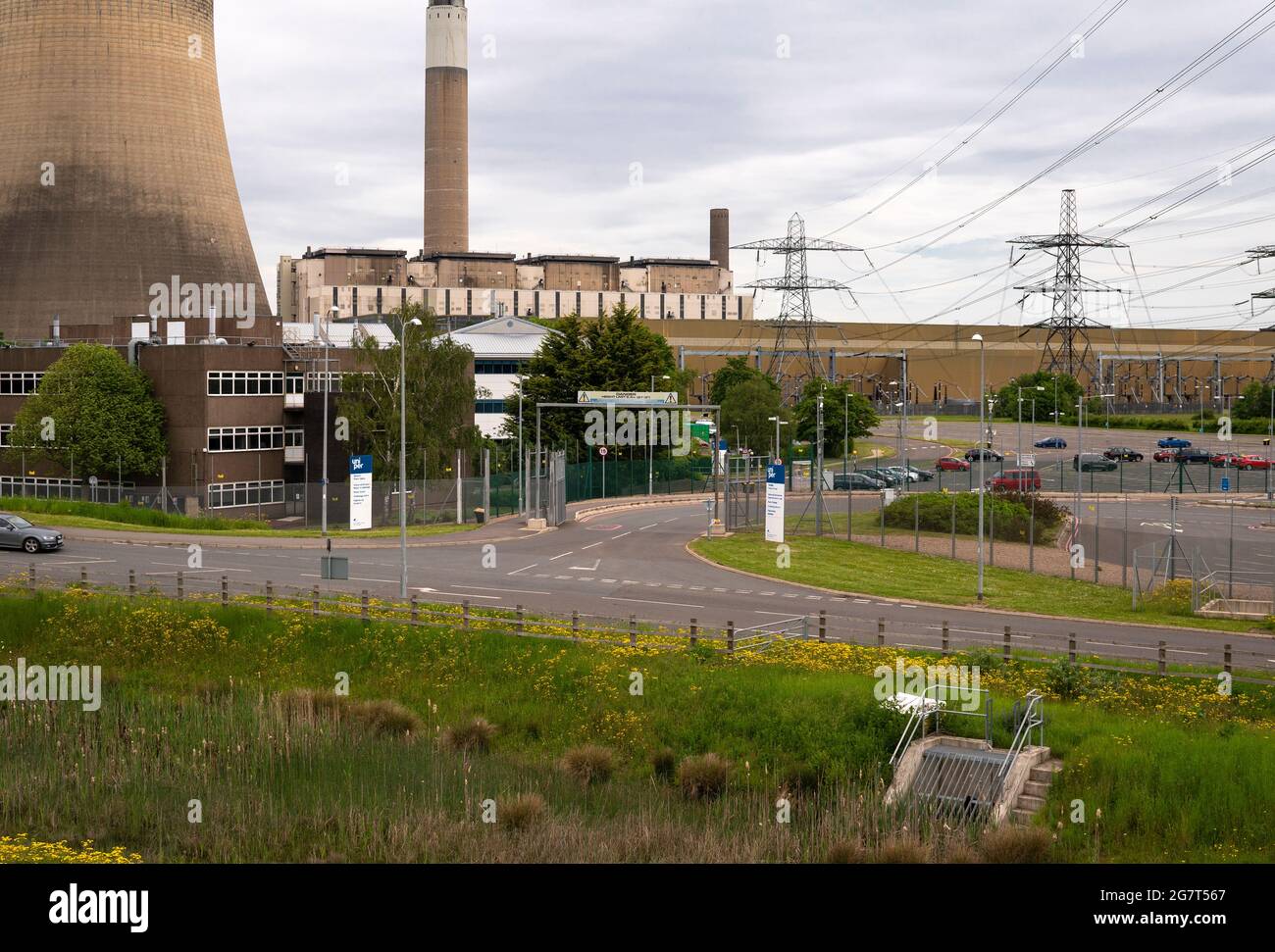 Large coal fired power hi-res stock photography and images - Alamy