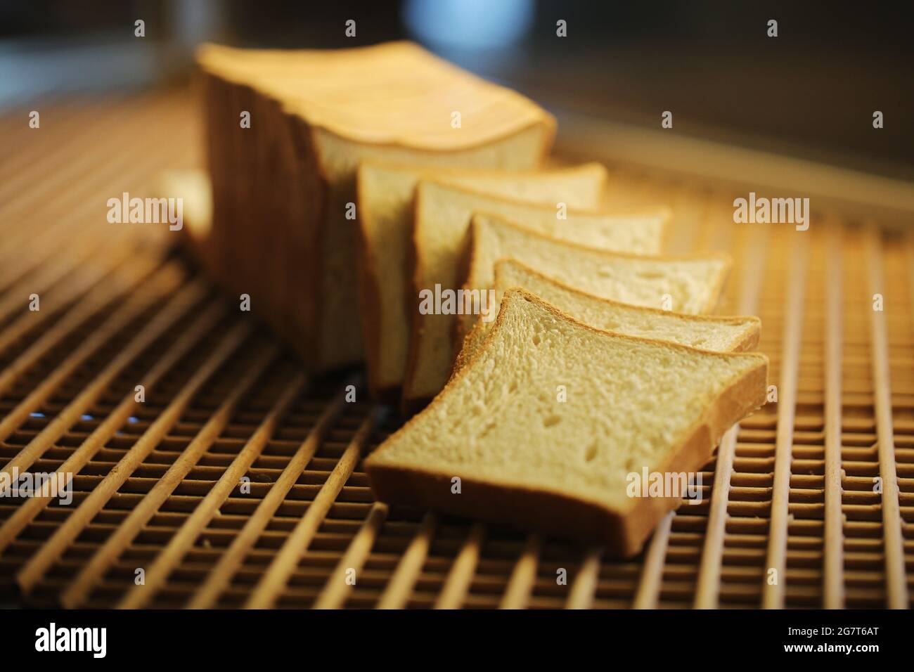 Toast fresh bread hi-res stock photography and images - Alamy