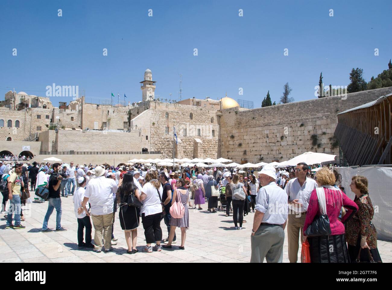 JERUSALEM, ISRAEL - May 07, 2012: Crowded square at Wailing Wall in ...