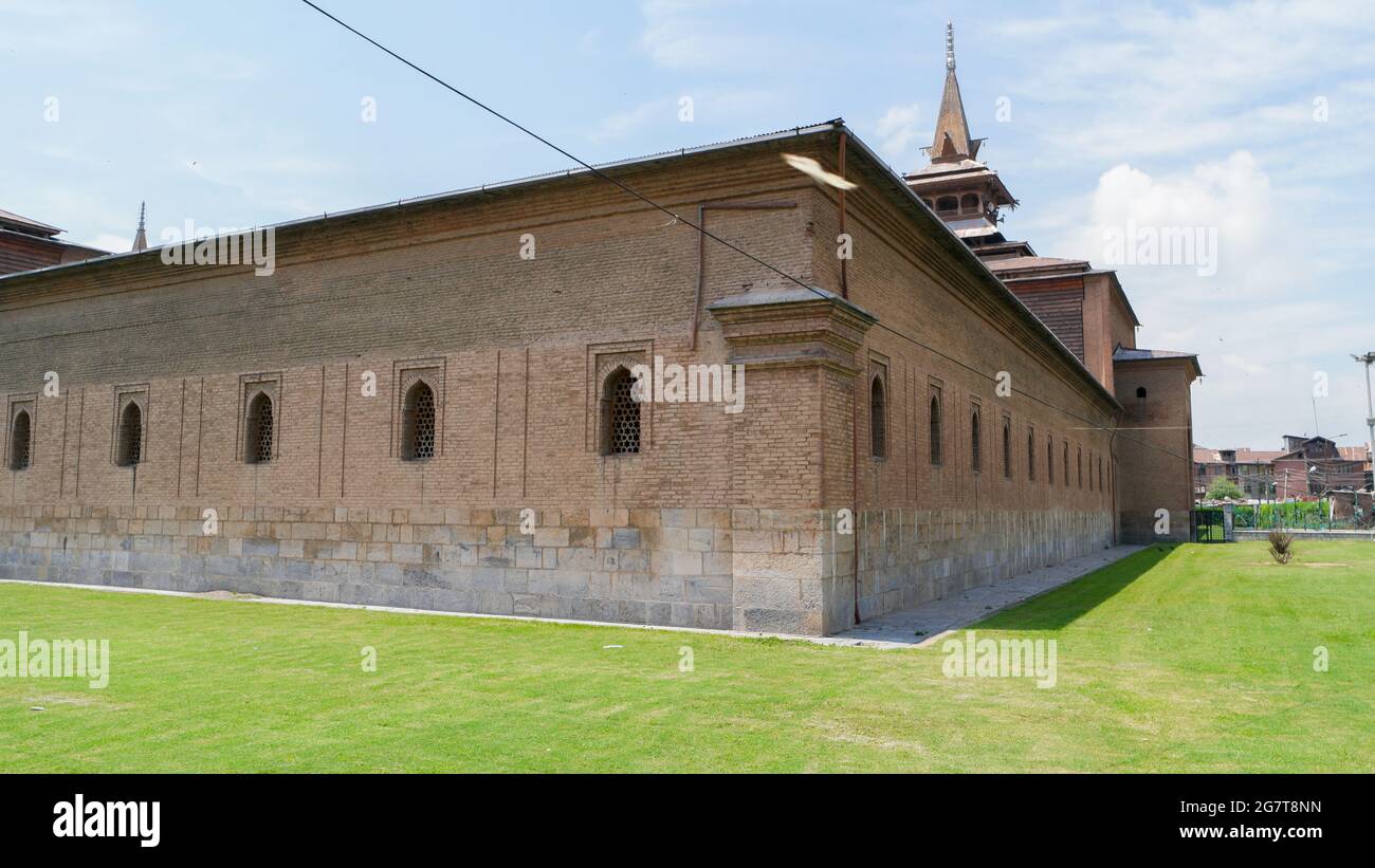 Architecture in the city of Srinagar, the capital of Kashmir, India ...