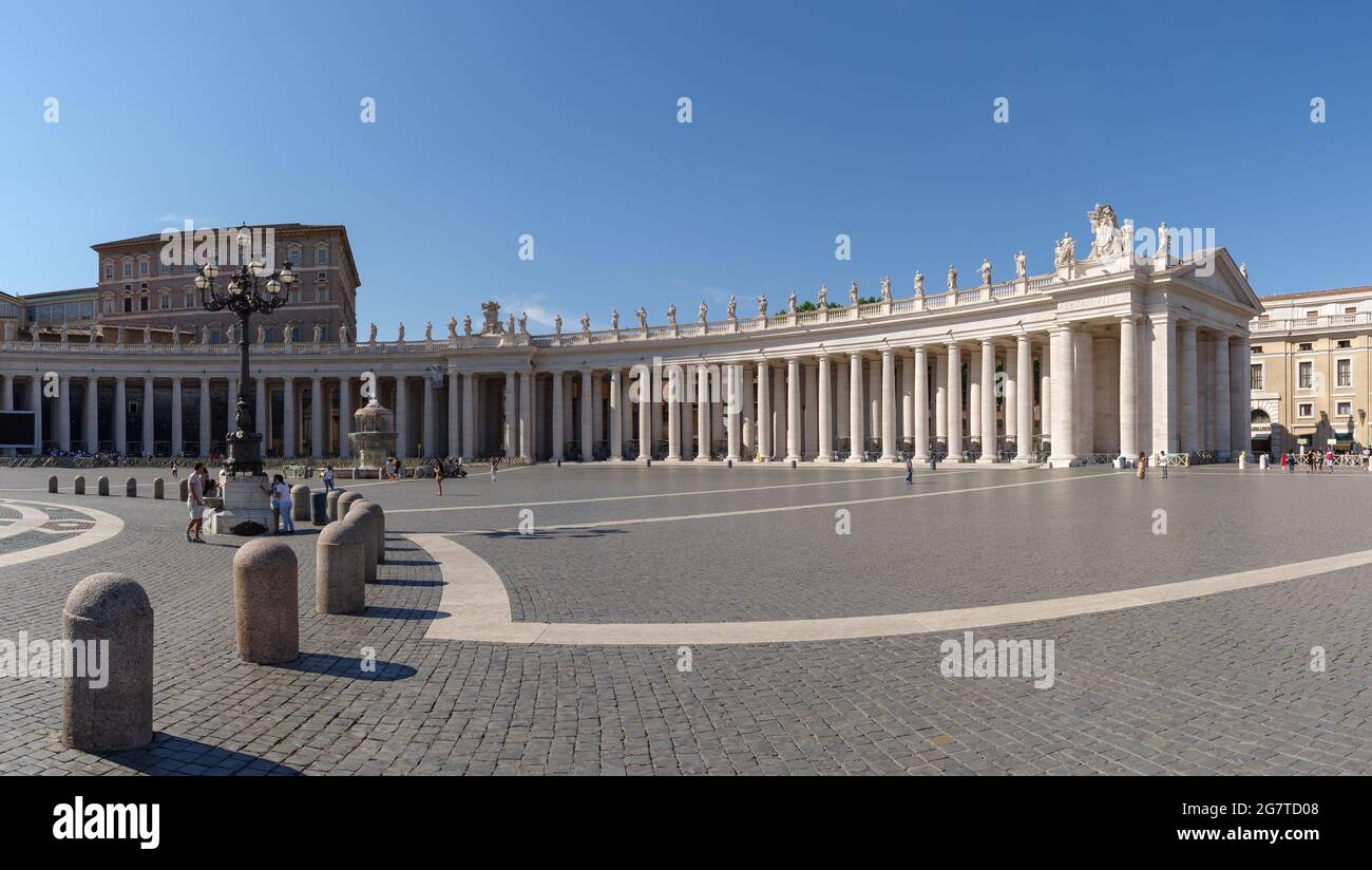 The colonnade st peters hi-res stock photography and images - Alamy