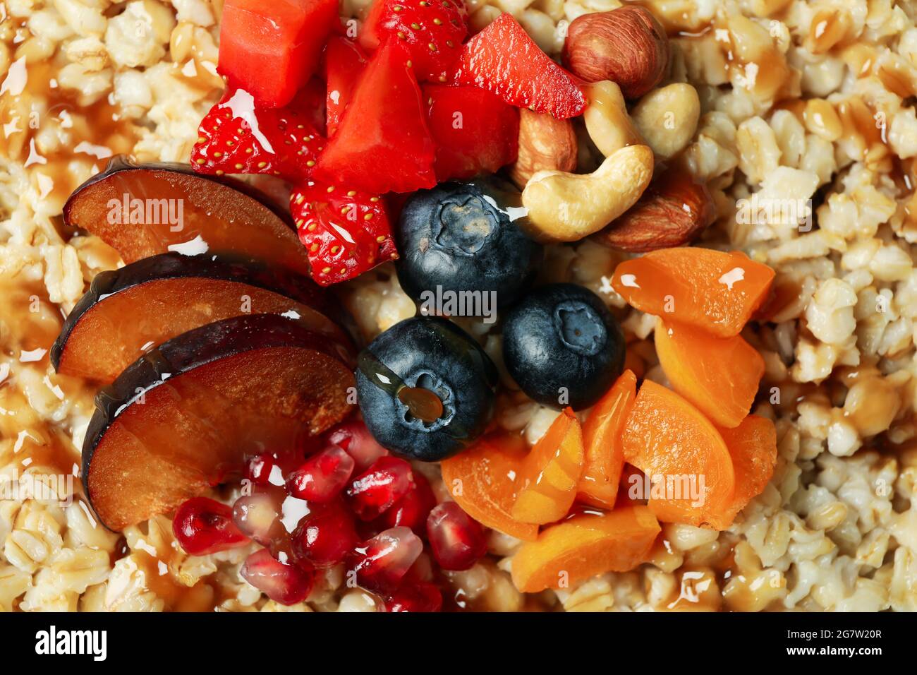 Fresh cooked oatmeal fruits hi-res stock photography and images - Alamy