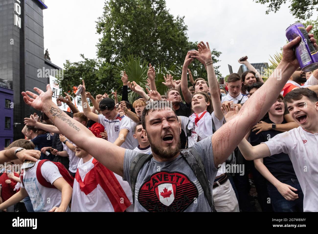 Crowd of English football fans partying before the England vs Italy ...