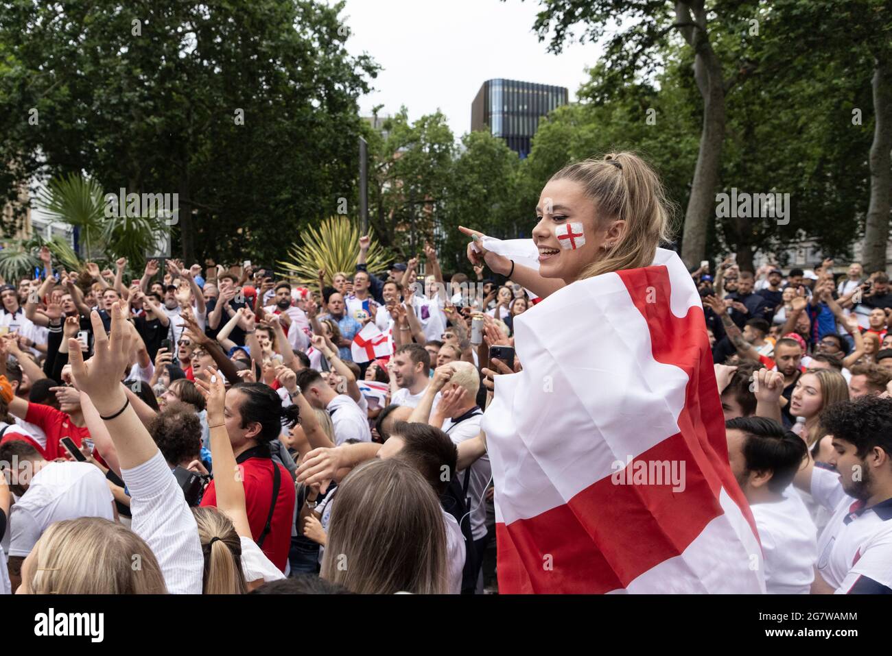 Crowd of English football fans partying before the England vs Italy ...