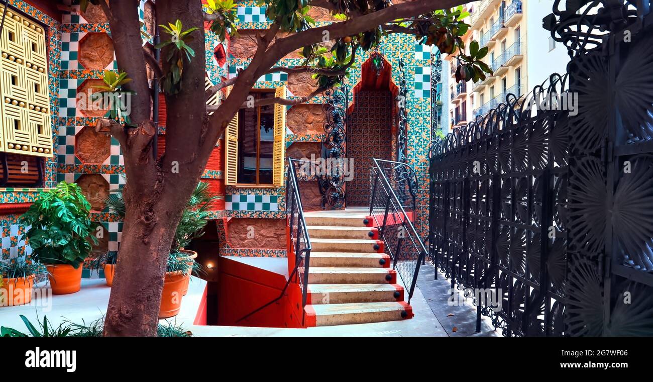 Casa Vicens is a house in Barcelona, designed by Antoni Gaudí, now a ...