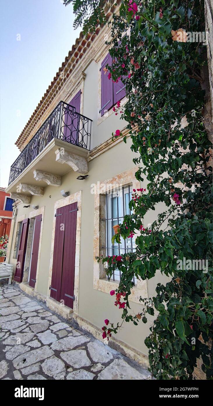 Fiscardo is the picturesque and beautiful Greek harbour village on the ...