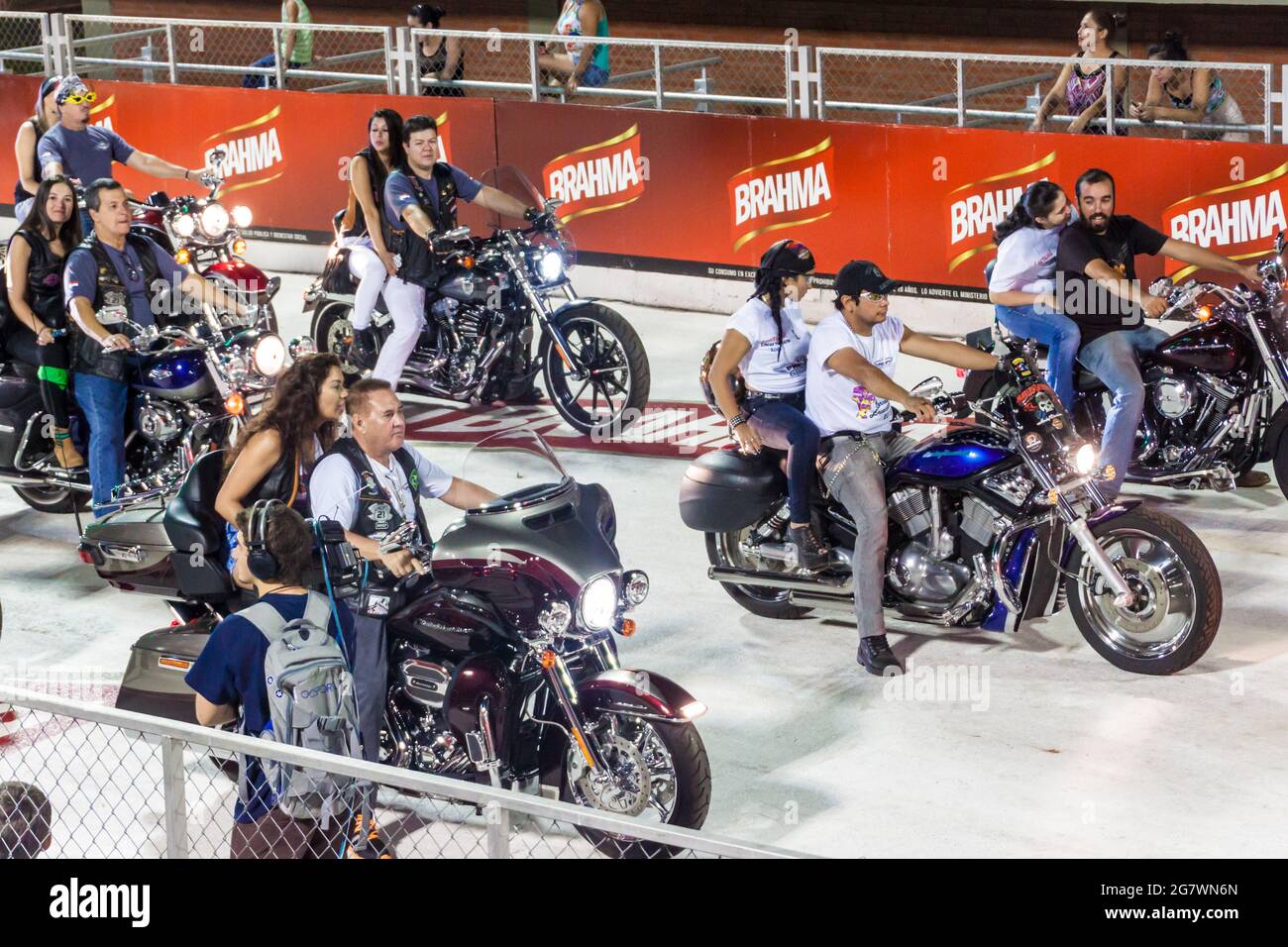 Encarnacion carnival hi-res stock photography and images - Alamy